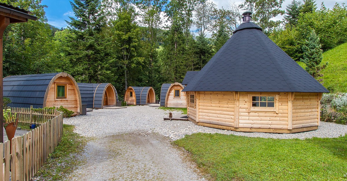 BERGFEX-Sehenswürdigkeiten - PODhouse - Holz-Iglus - Goldingen ...