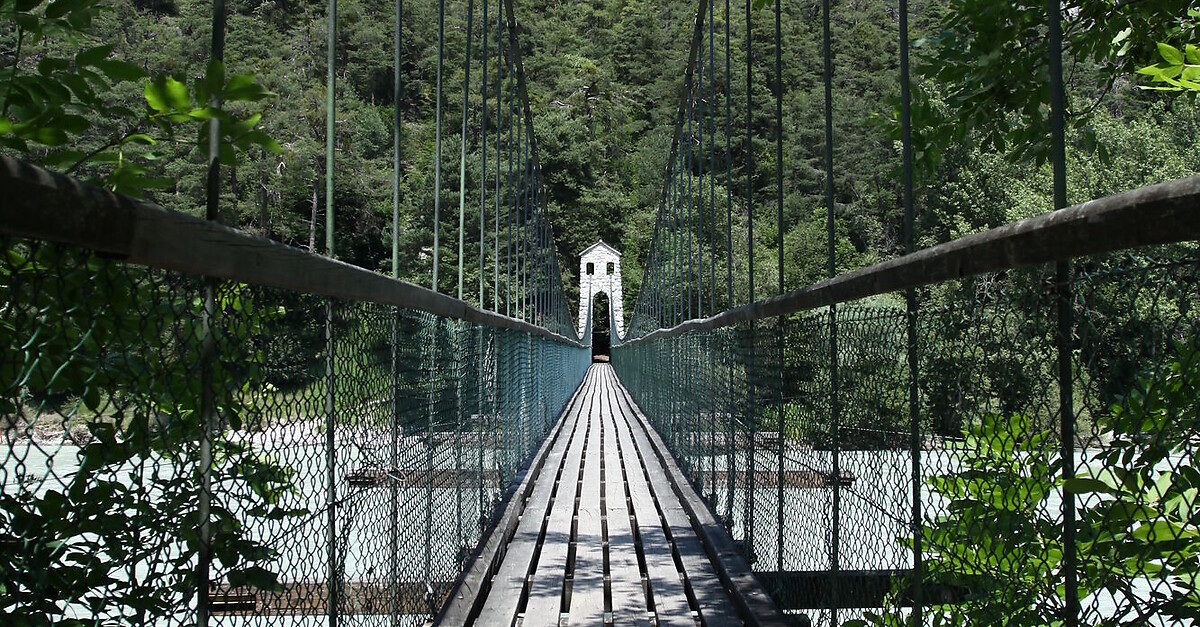 BERGFEX-Sehenswürdigkeiten - Hängebrücke Stams - Stams - Ausflugsziel ...
