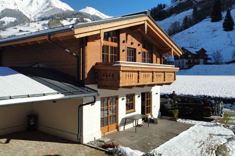 Webcam Rauris, Viewing direction Blick auf Rauris in Richtung W ...