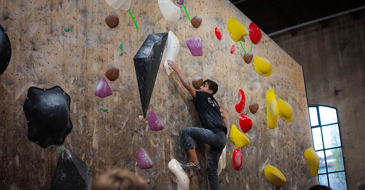 BERGFEX-Sehenswürdigkeiten - Boulderhalle Minimum - Zürich - Stadt ...