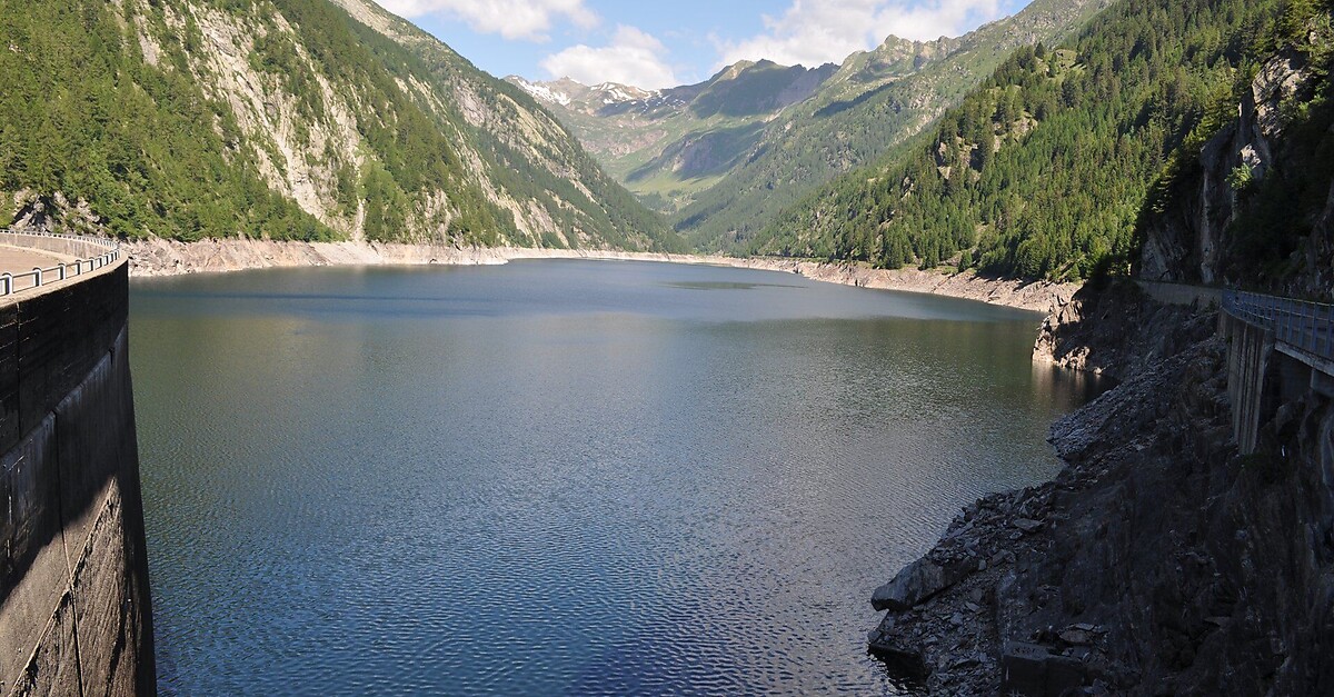 Lago del Sambuco-Alpe di Campo la Torba-Lago del Sambuco - BERGFEX ...