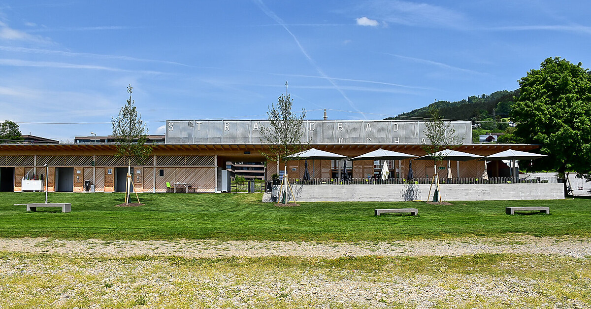 BERGFEX-Lago balneabile Strandbad Lochau - Naturbadesee - Lago ...