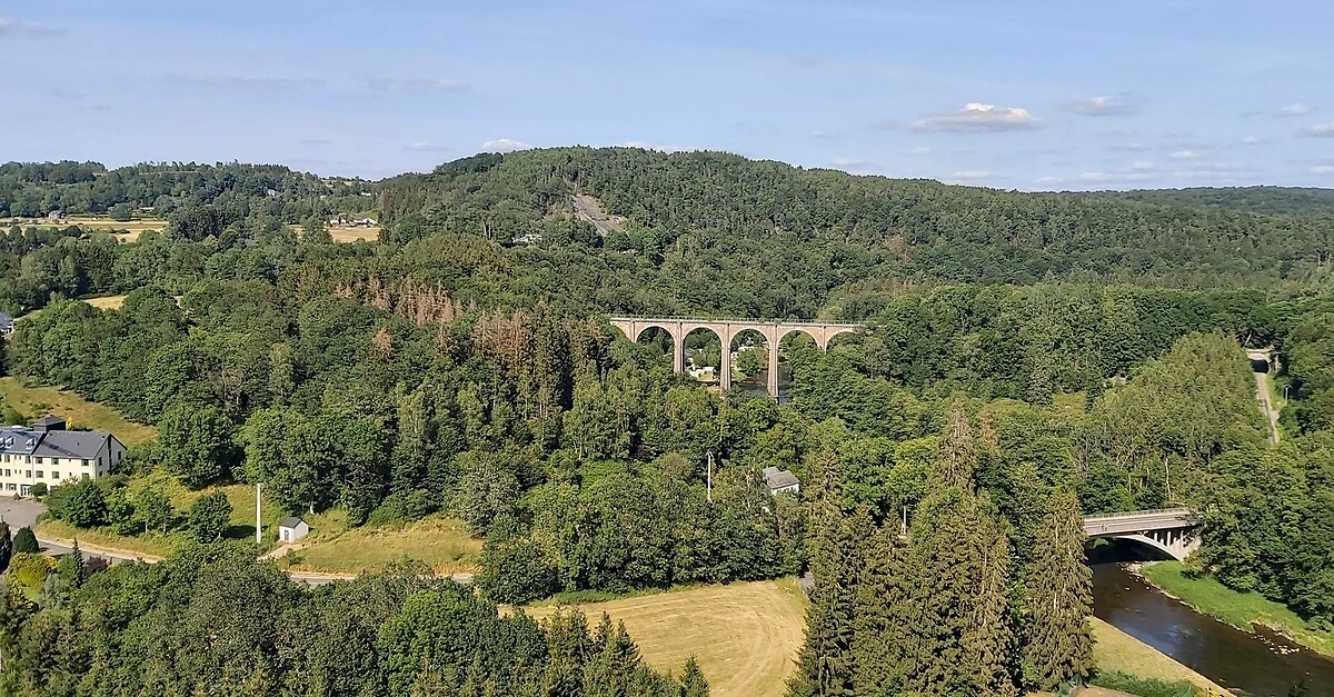Le Fourches aan de Semois - BERGFEX - Wandelen - Tocht Waals Gewest