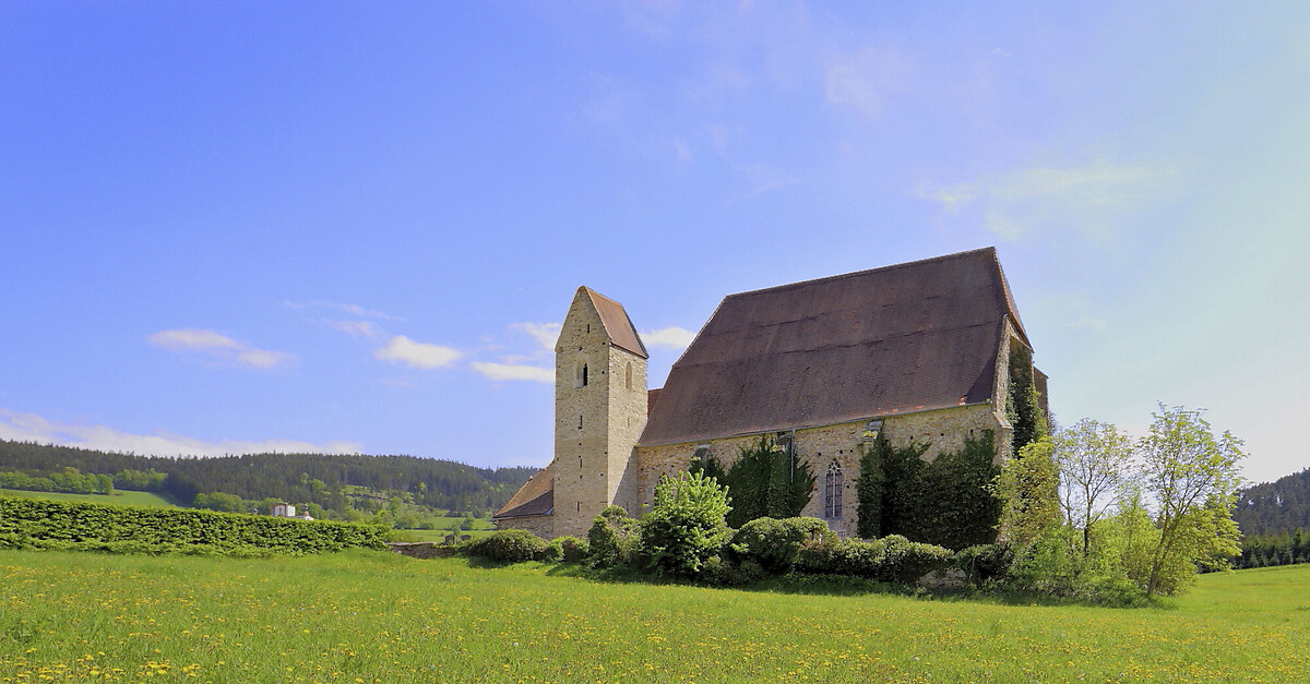 BERGFEX-Sehenswürdigkeiten - St. Anna Kirche im Felde - Pöggstall ...