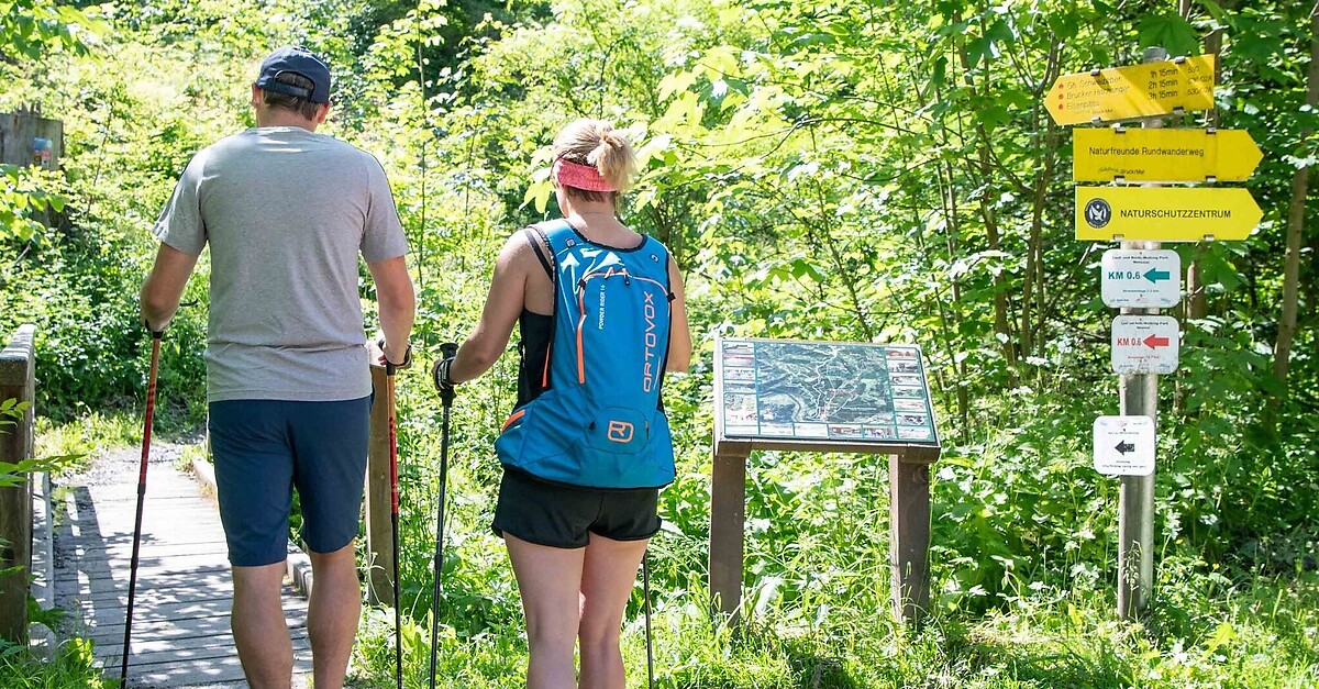 Lauf- und Walkingstrecke im Weitental (schwarze Route) - BERGFEX ...