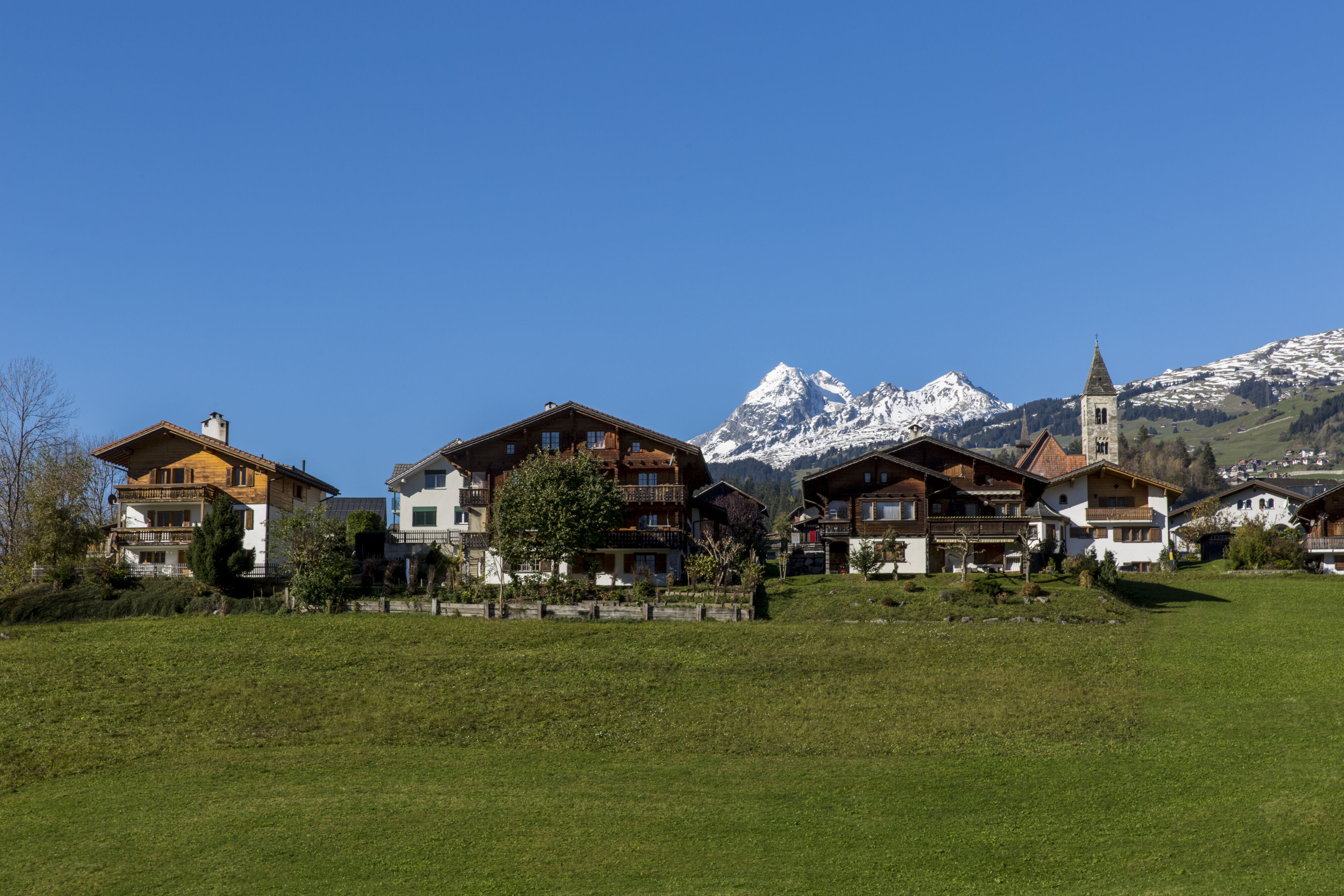 BERGFEX: Rueun: Urlaub Rueun - Reisen Rueun