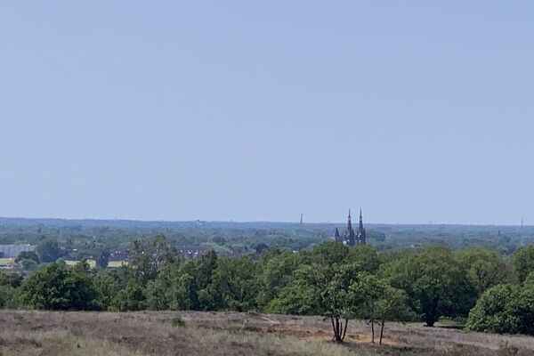 Overasselt - Donderberg - Gregoriuskerk - Heumen - BERGFEX - Wanderung ...