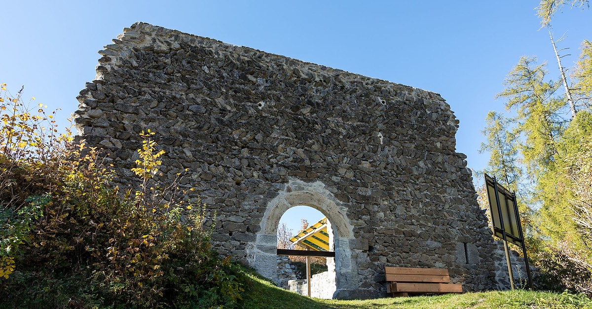 BERGFEX-Sehenswürdigkeiten - Ruine Frauenberg - Ruschein - Ausflugsziel ...
