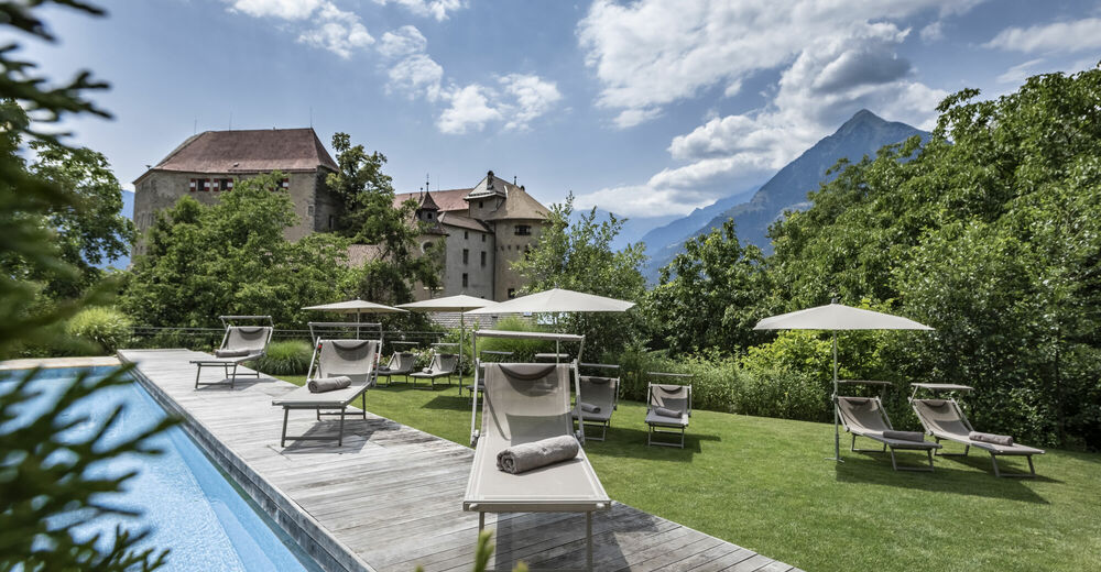 Baumgartner´s Blumenhotel: Hotel Schenna Meran und Umgebung