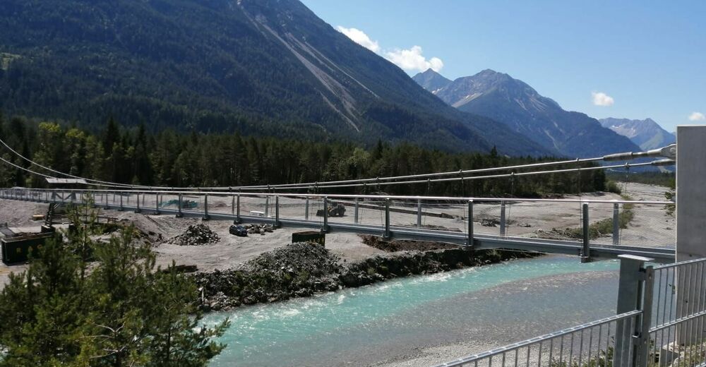 BERGFEX-Sehenswürdigkeiten - Forchacher Hängebrücke - Forchach ...