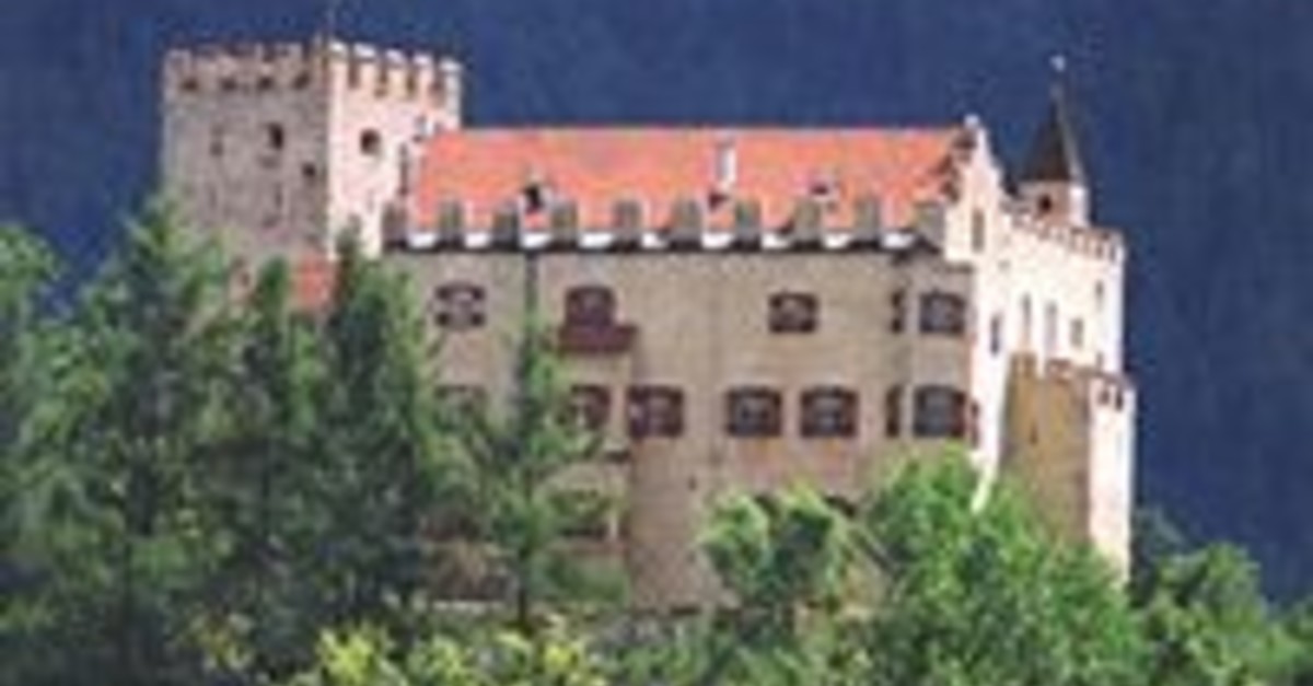 BERGFEX-Sehenswürdigkeiten - Schloss Bruneck - Bruneck - Reischach ...