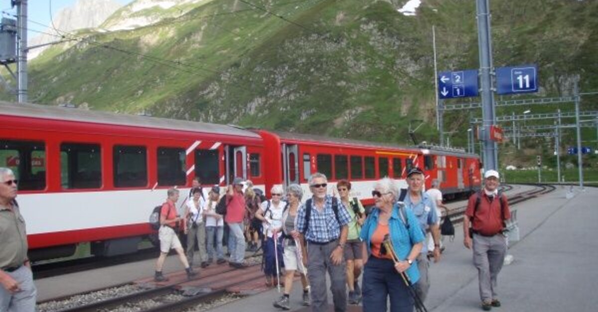 Quellrheinweg A: Tomasee - Tschamut - BERGFEX - Wanderung - Tour Luzern ...