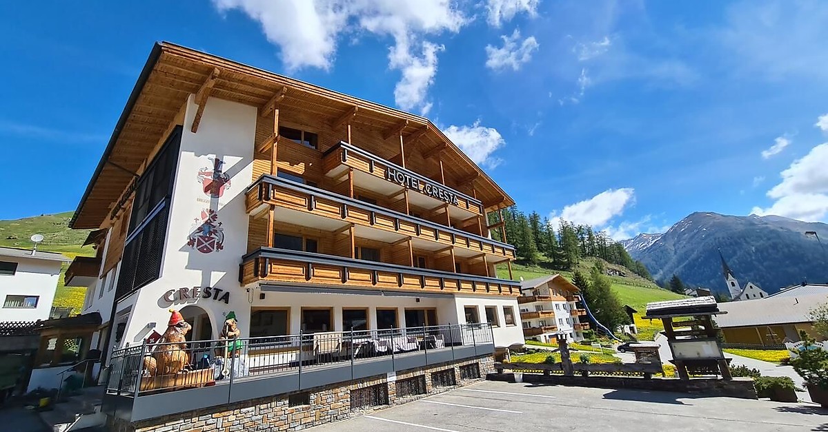 Hotel Cresta: Hotel / Bed & Breakfast Samnaun-Laret, Silvretta Arena ...