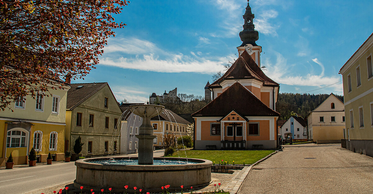 BERGFEX-Sehenswürdigkeiten - Pfarrkirche Klam - Klam - Ausflugsziel ...