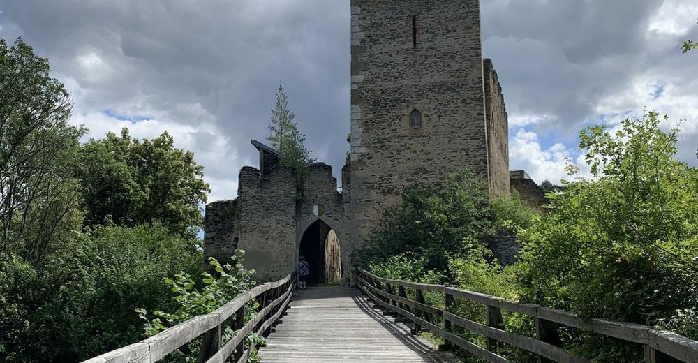 Ruine Kaya - Thaya Aussichtspunkt - BERGFEX - Wanderung - Tour ...