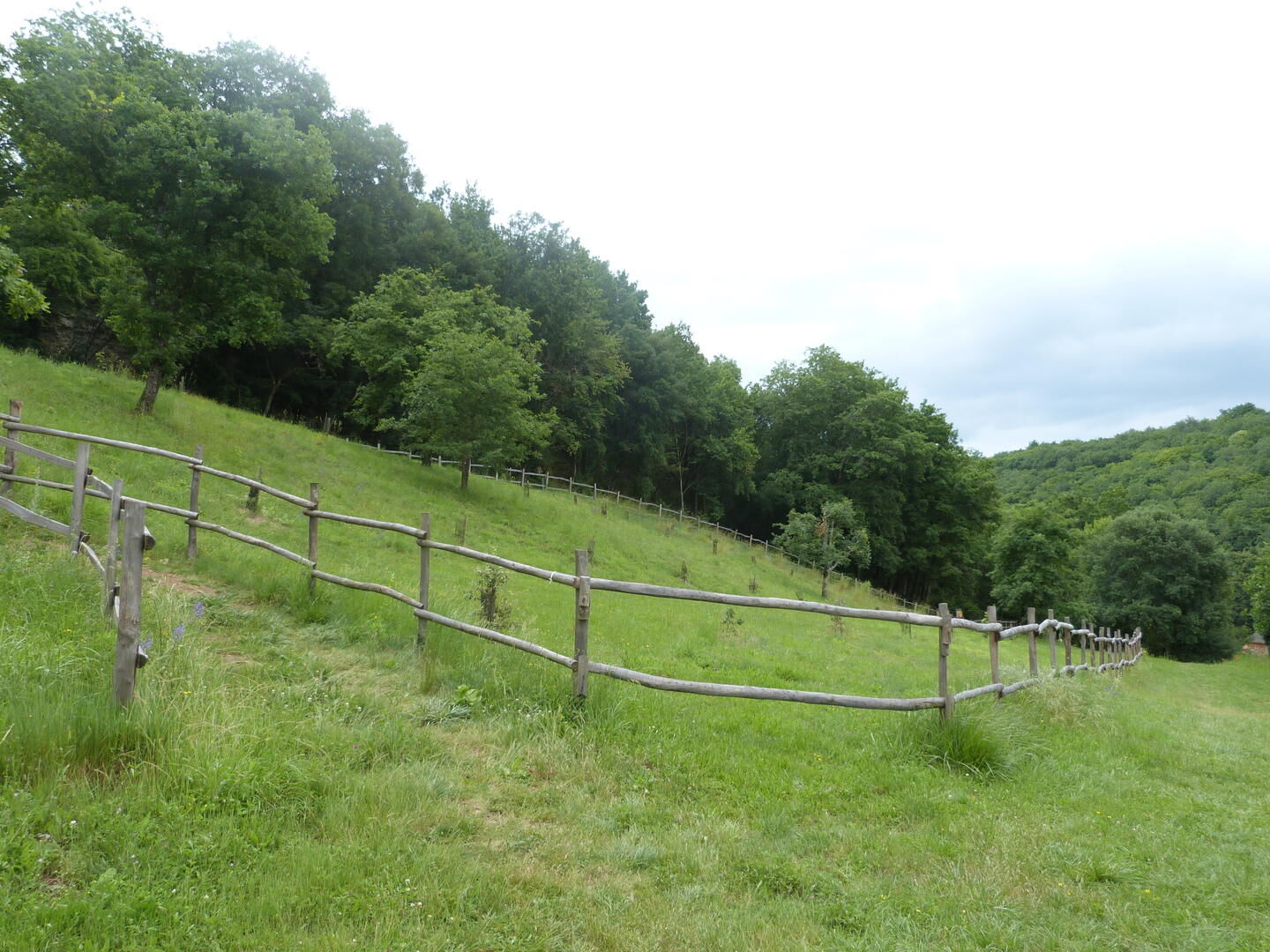 Boucle des Rapiettes-Plus Beaux Villages de France n°25 / Coly-Saint ...