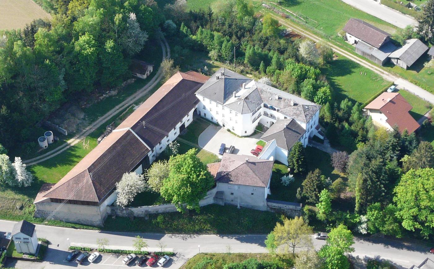 BERGFEX-Sehenswürdigkeiten - Schloss Spitzenberg - Mauerkirchen ...
