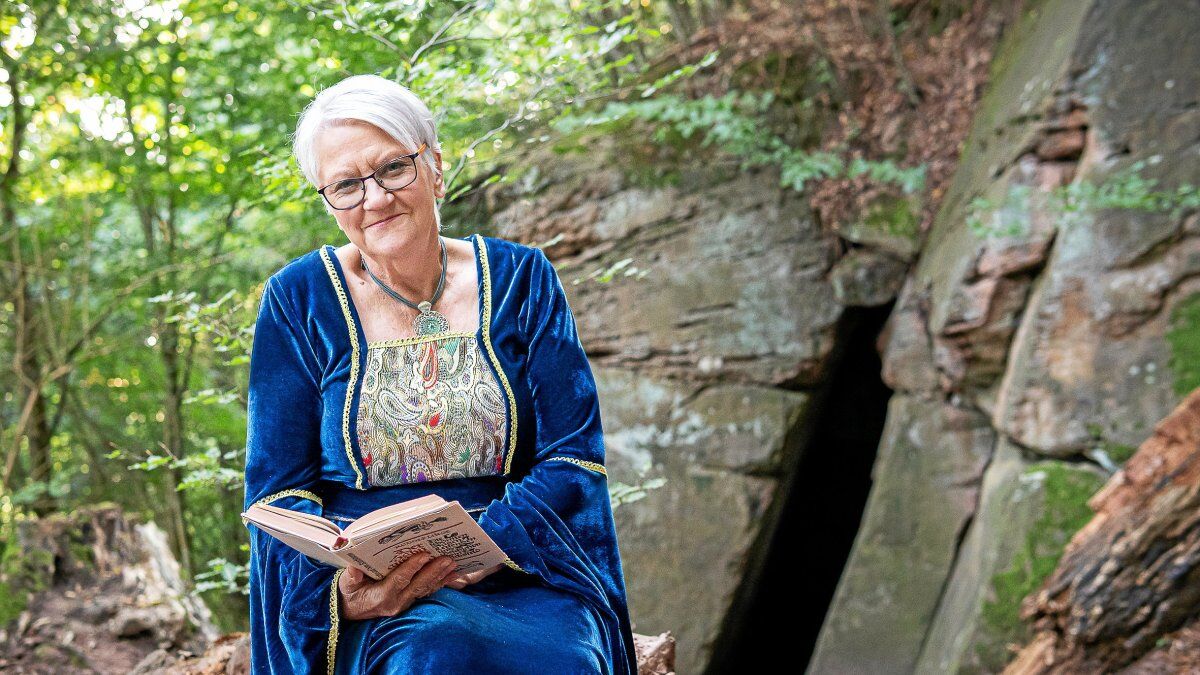 Gruselgrimm - Den Iberg märchenhaft entdecken - BERGFEX - Wanderung ...