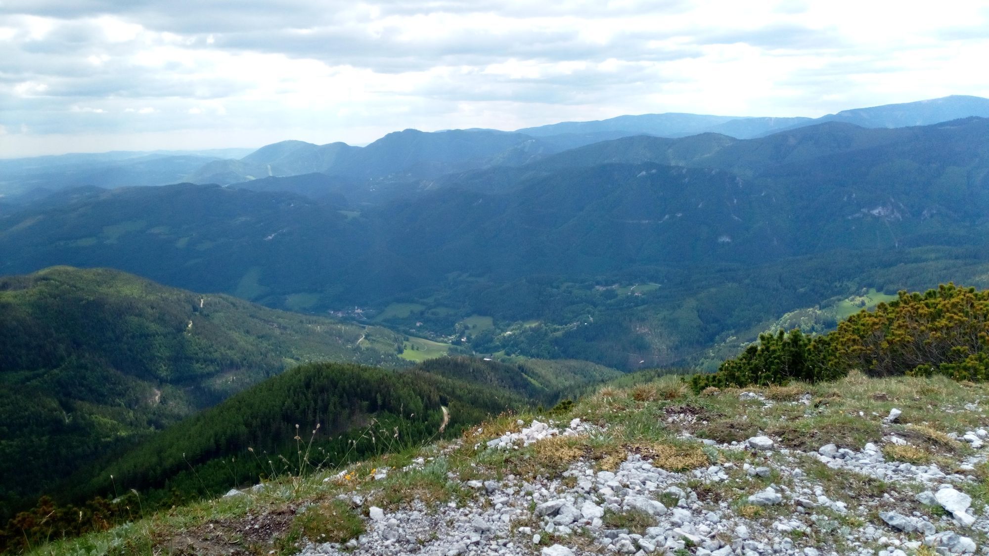 Rax: über Göbl-Kühn-Steig auf die neue Seehütte und Waxriegelsteig ...