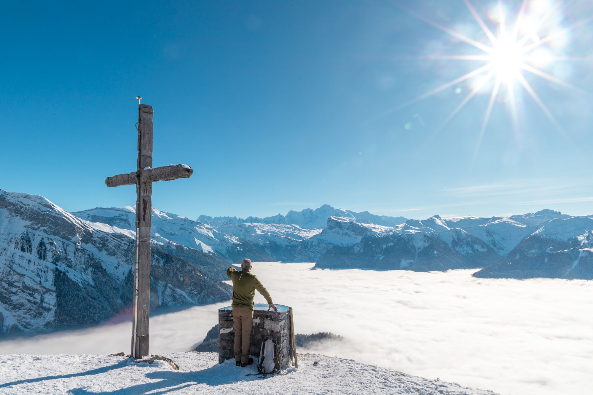 La Bourgeoise vanuit het chalet bij Joux Plane op sneeuwschoenen ...