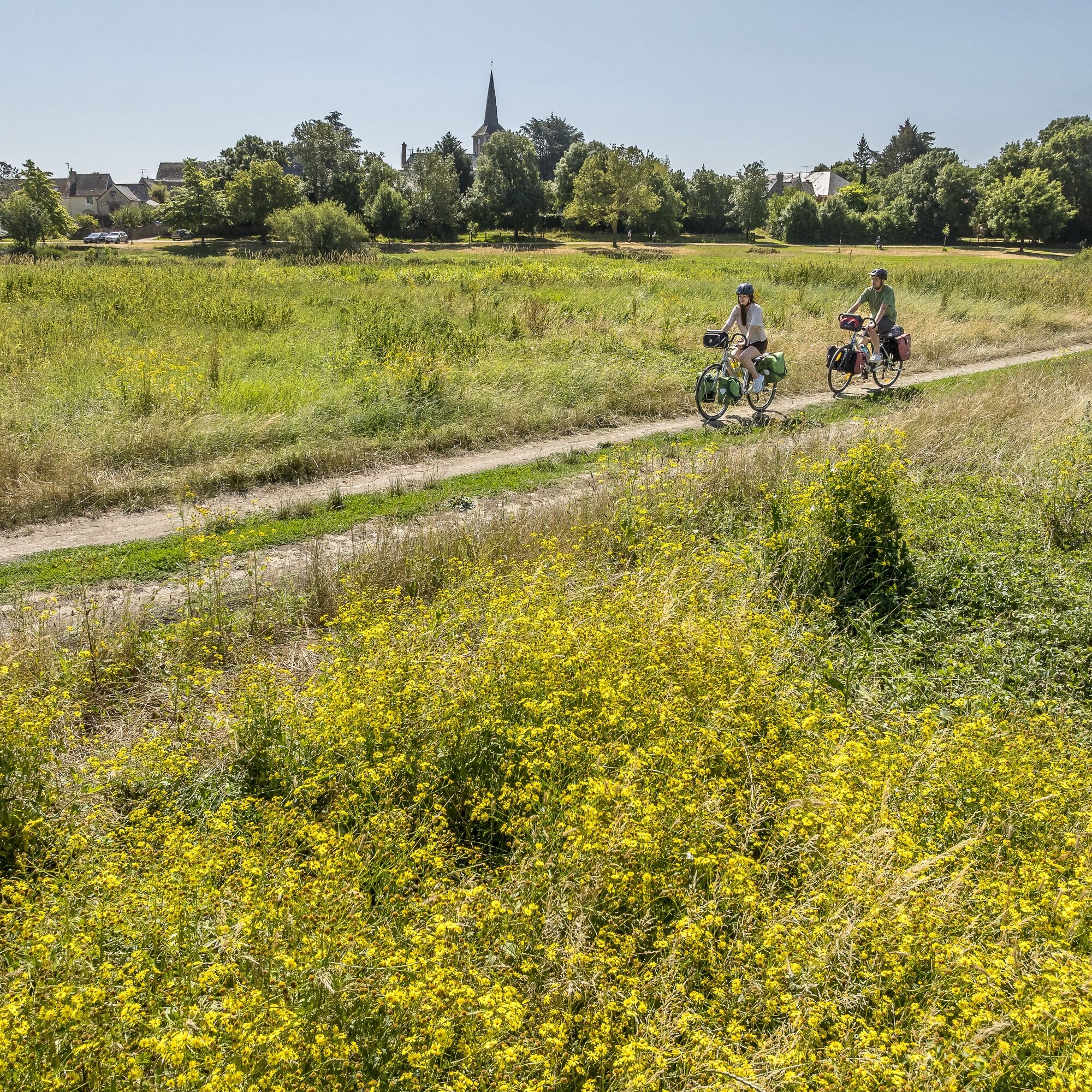 La Vallée du Loir à Vélo - von Rives-du-Loir-en-Anjou nach Angers ...