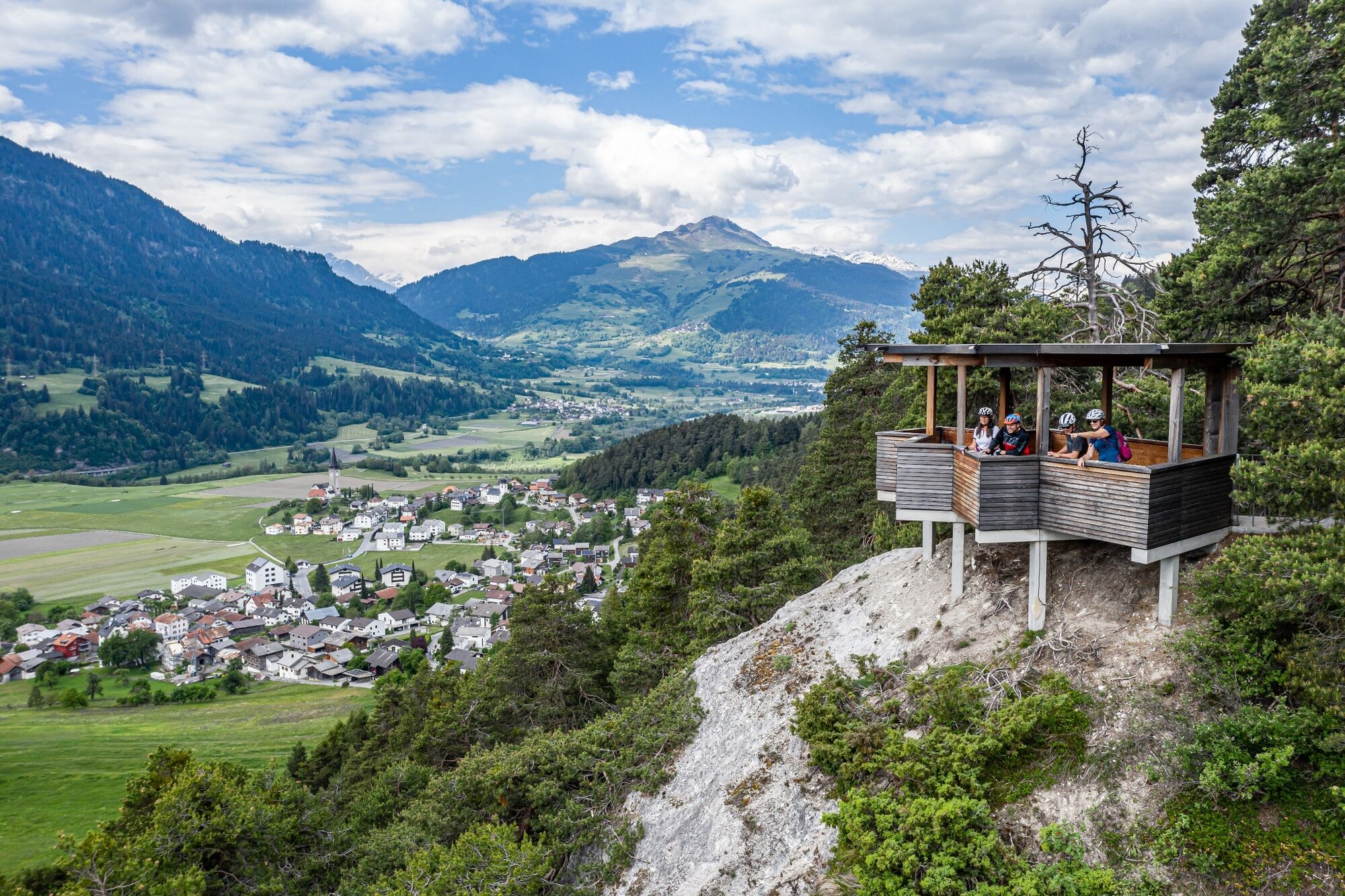 Balade dans la gorge du Rhin : Ual da Mulin (656.6) - Randonnée Grisons ...
