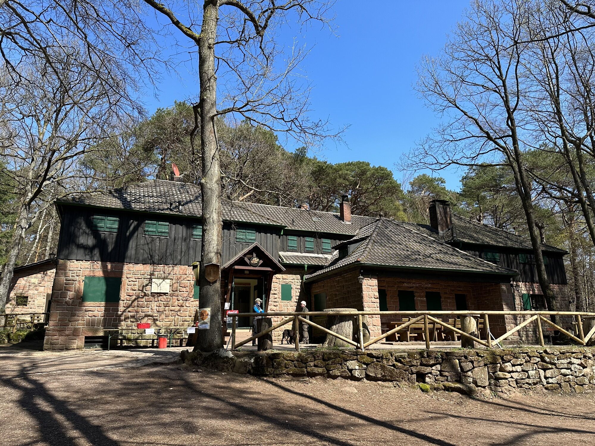 Kalmit - Totenkopfhütte - Hellerhütte - BERGFEX - Wanderung - Tour ...