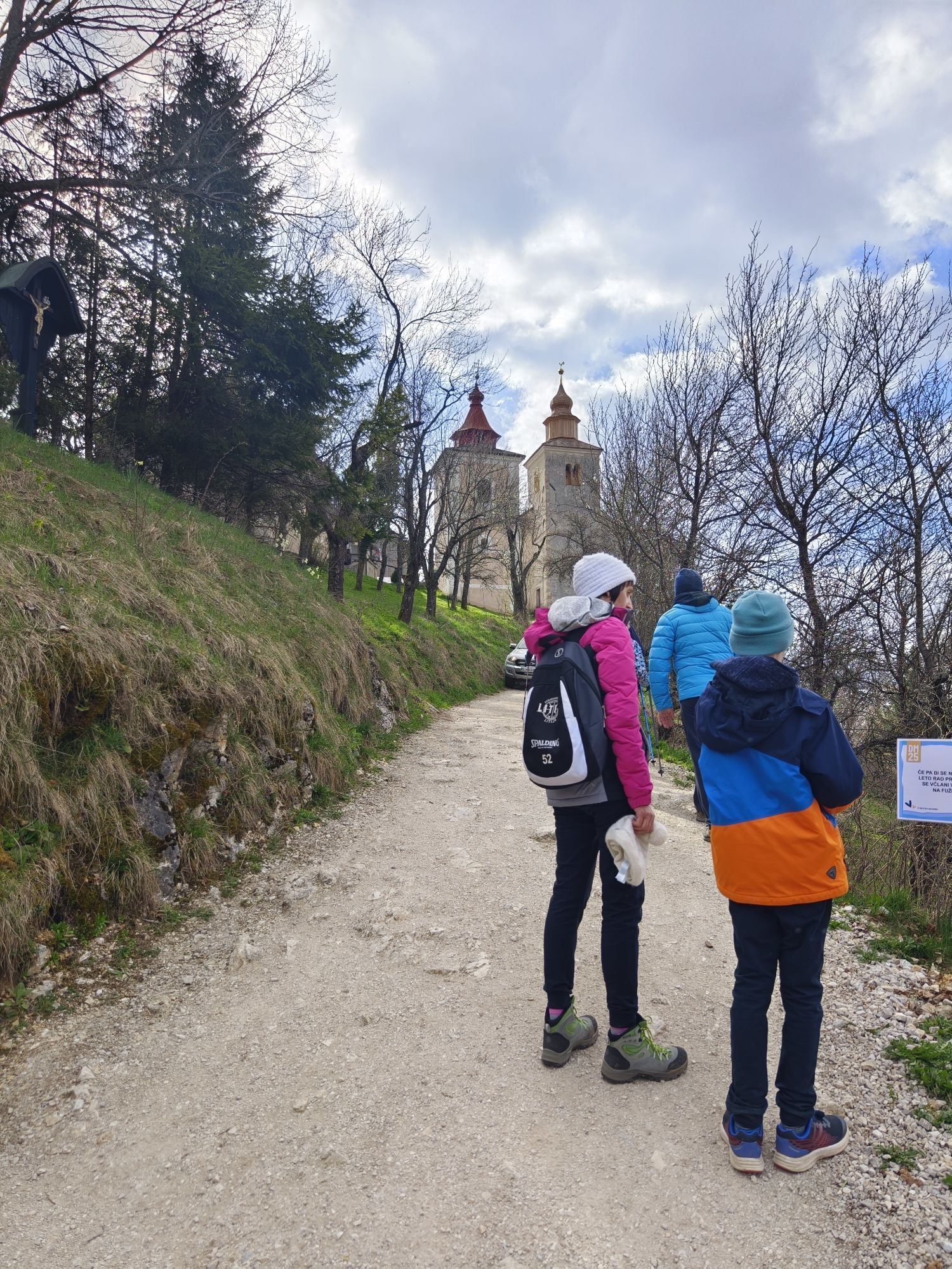 Kamnik - Spodnje Stranje - Jarški dom na Mali Planini - Domžalski dom ...