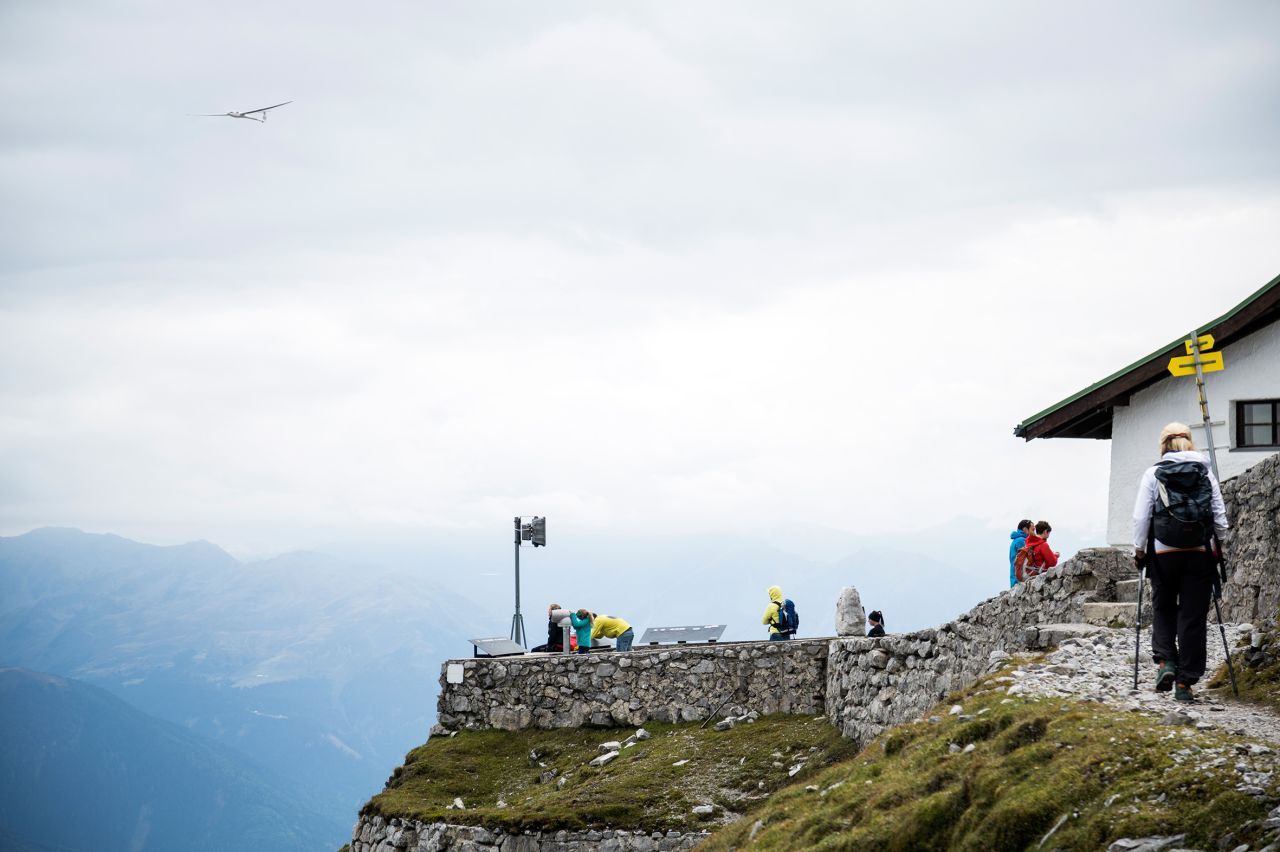 Adlerweg-Etappe 12: Hallerangerhaus - Nordkette Innsbruck - Wanderung ...