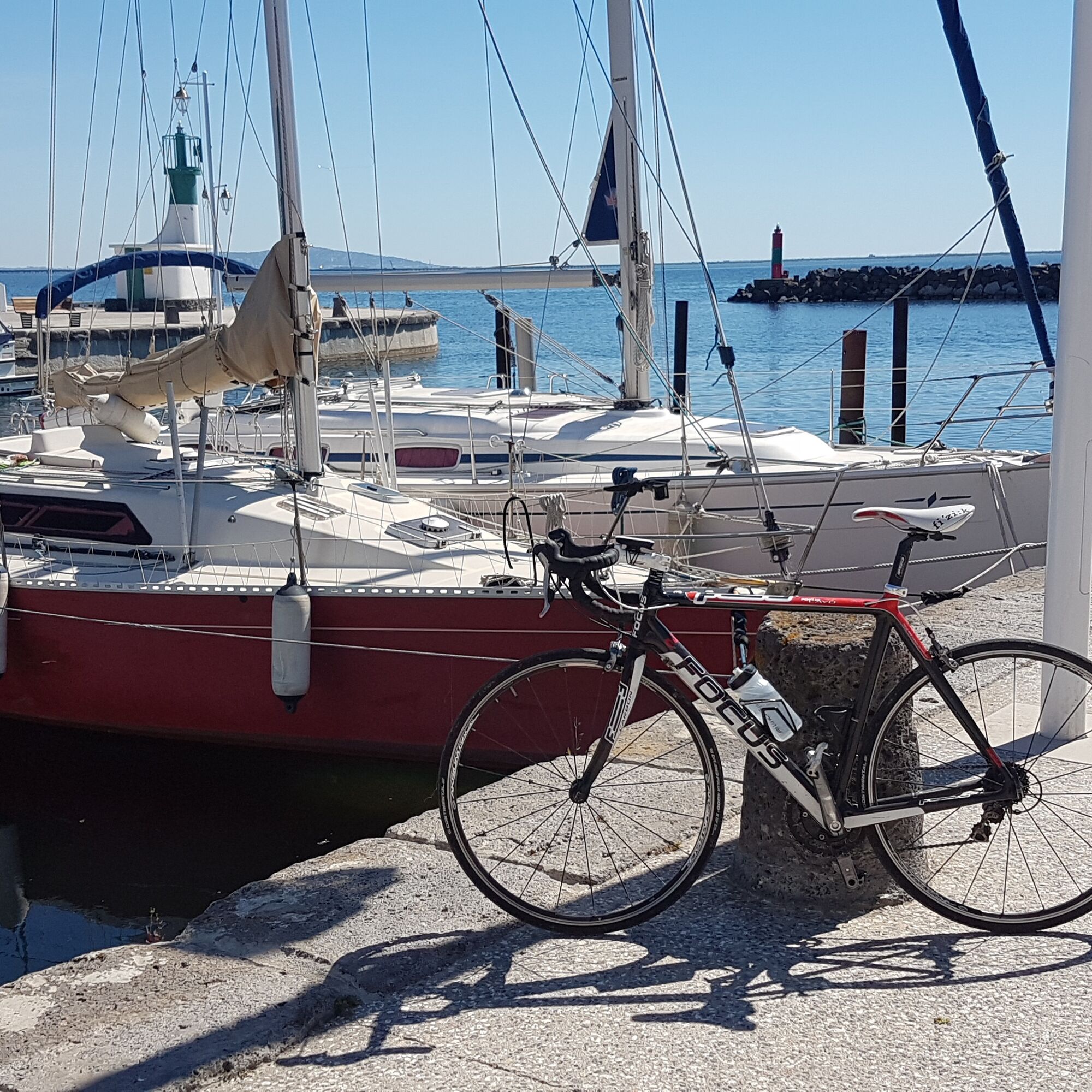 CYCLE LOOP No. 26 - THAU POND, ABBEY OF VALMAGNE AND PÉZENAS - Cycling Occitania - bergfex