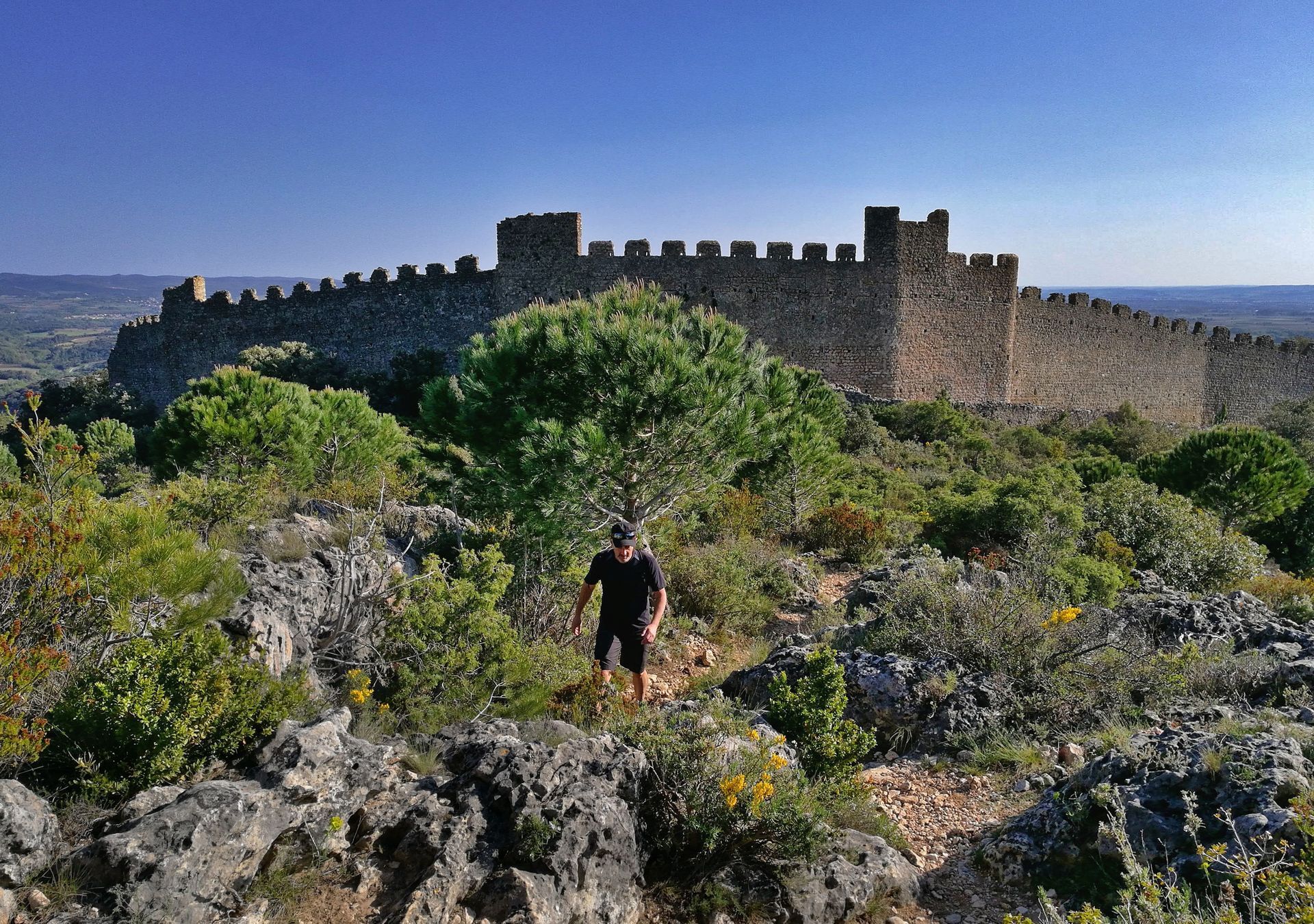 VON SAINT-GUILHEM-LE-DÉSERT NACH LODÈVE AUF DEM GR®653 WEG VON ARLES ...